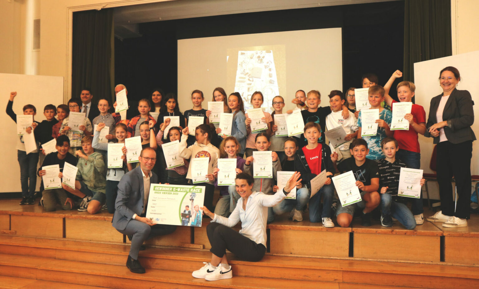 Gewinner E-Waste Race Kreis Viersen 2023 | Das macht Schule