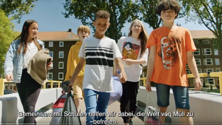 Kurz erklärt_E-Waste Race und Textil Race | Das macht Schule